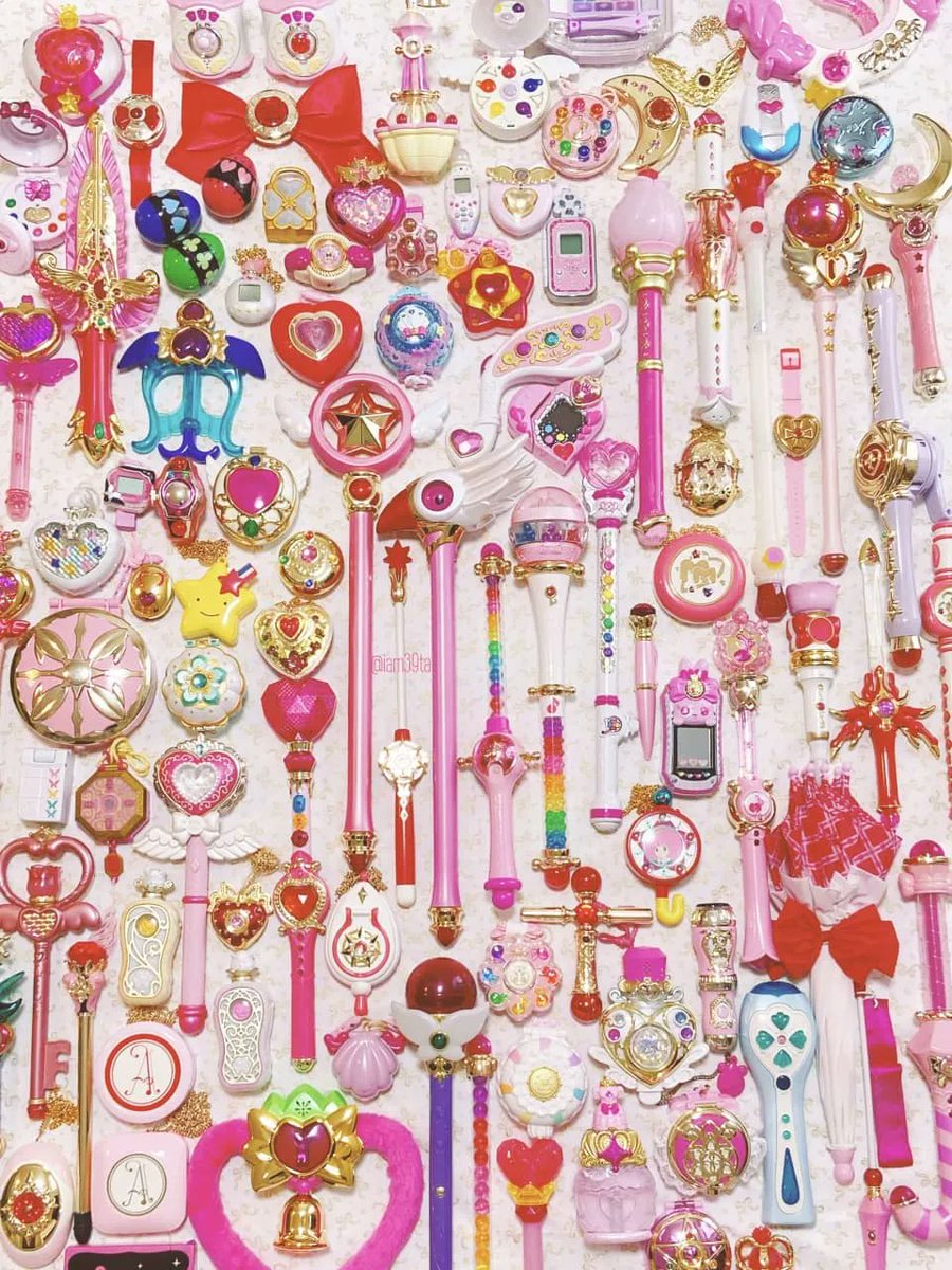 GINZA on Twitter: "『おジャ魔女どれみ』『美少女戦士セーラームーン』に魅せられて。マニアの私物コレクションを見せてもらいました🎀https://buff.ly/3NKvoAd"