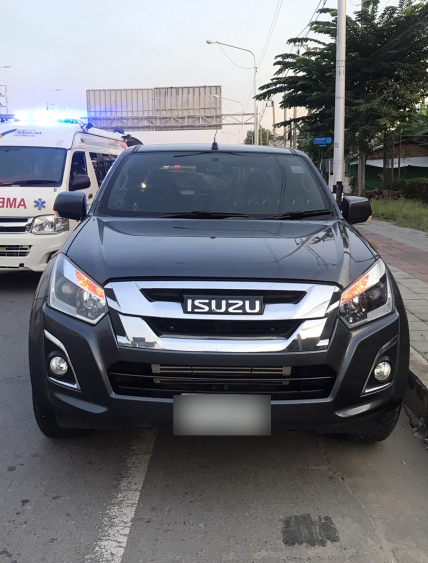 JS100 on Twitter: "07:13 #อุบัติเหตุ #ถนนราชพฤกษ์ ขาเข้า ที่บริเวณซ.ราชพฤกษ์ 22 รถจยย.กับรถปิค ...