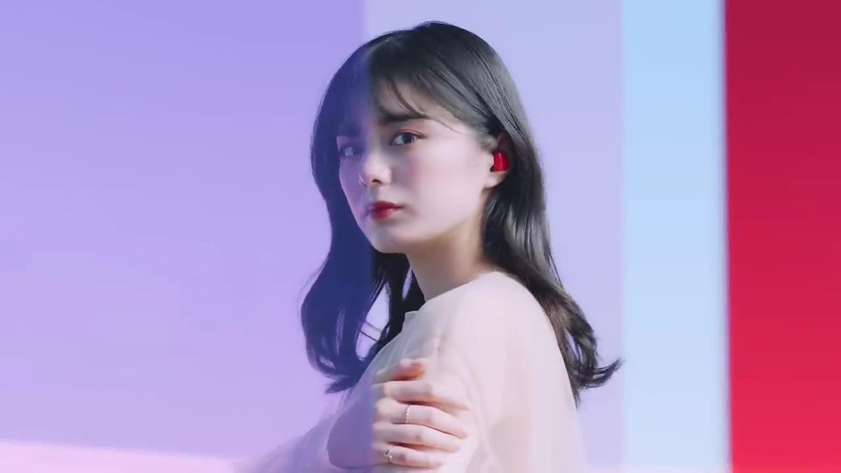 動画NOW on Twitter: "紺野彩夏 が出演する ソフトバンク SoftBank SELECTION のCM HeartBuds 「かわいいワタシでいたいから」篇。 https ...