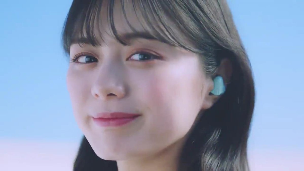 動画NOW on Twitter: "紺野彩夏 が出演する ソフトバンク SoftBank SELECTION のCM HeartBuds 「かわいいワタシでいたいから」篇。 https ...