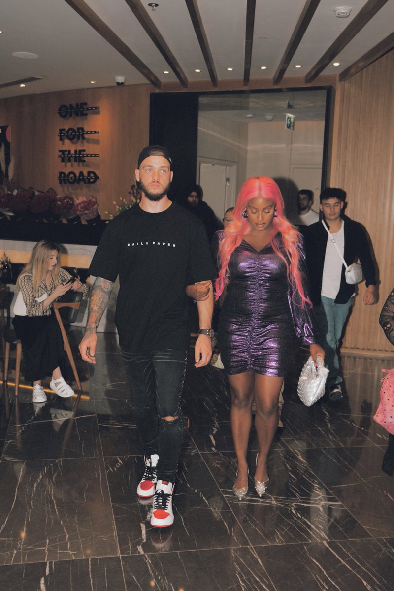 Yabaleftonline On Twitter “we Only Met 25 Days Ago” — Dj Cuppy Says