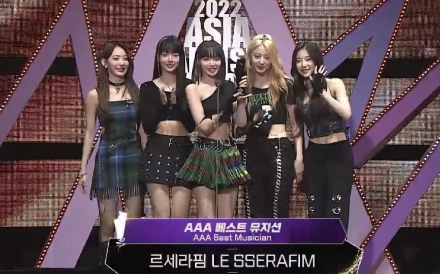 LE SSERAFIM VOTING TEAM 📌Check Pinned on Twitter: "Congratulations @le_sserafim for winning ‘AAA ...