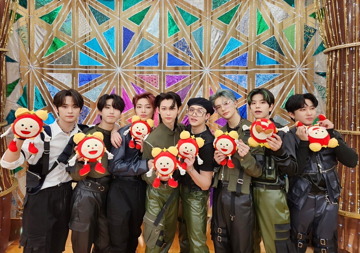 Stray Kids Russia 💗 on Twitter: Stray Kids Russia 💗 on Twitter: