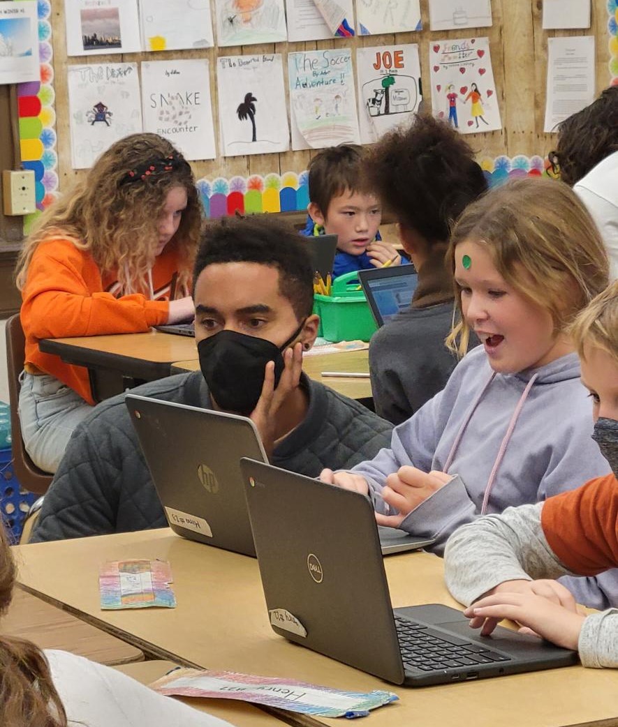 Code.org on Twitter: "RT @anadujmovic: Another inspiring #HourofCode at a San Francisco public ...