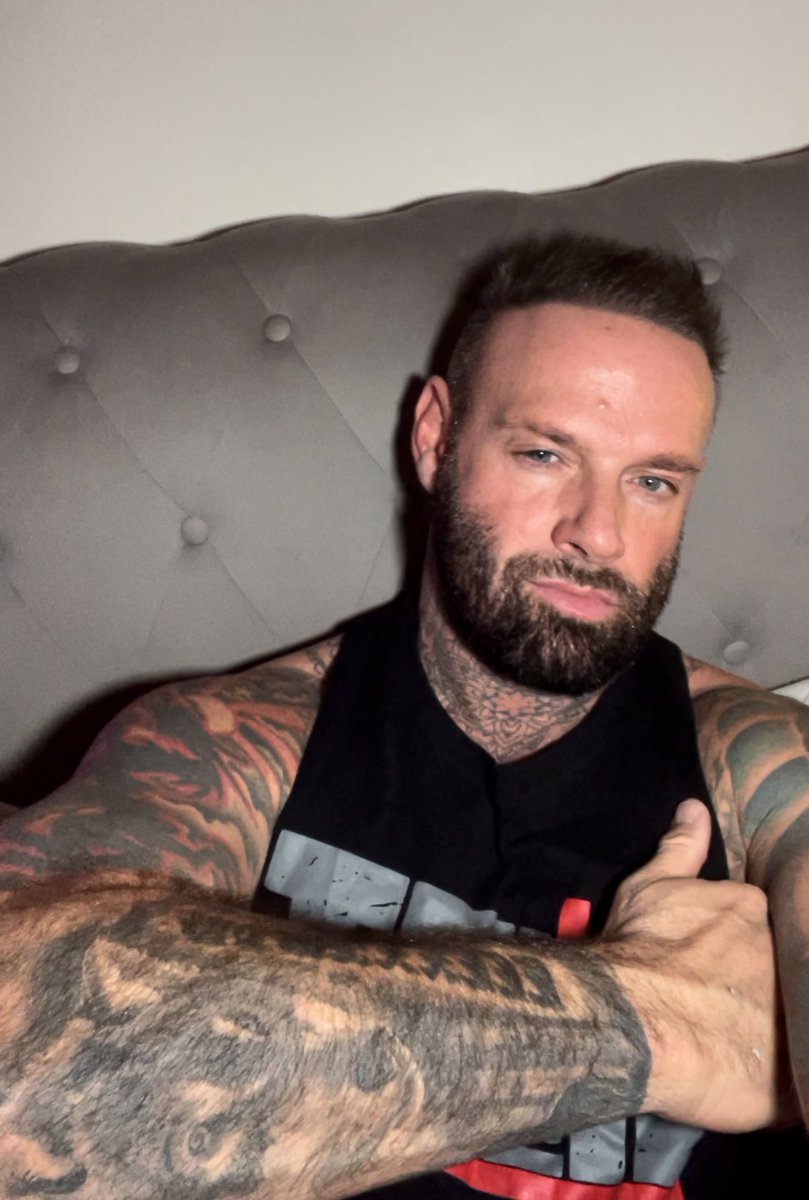 JAY HAMMER (He/Him)TRANS ALLY 🏳️‍⚧️🏳️‍🌈 on Twitter: "Sat thinking is it really six days before ...