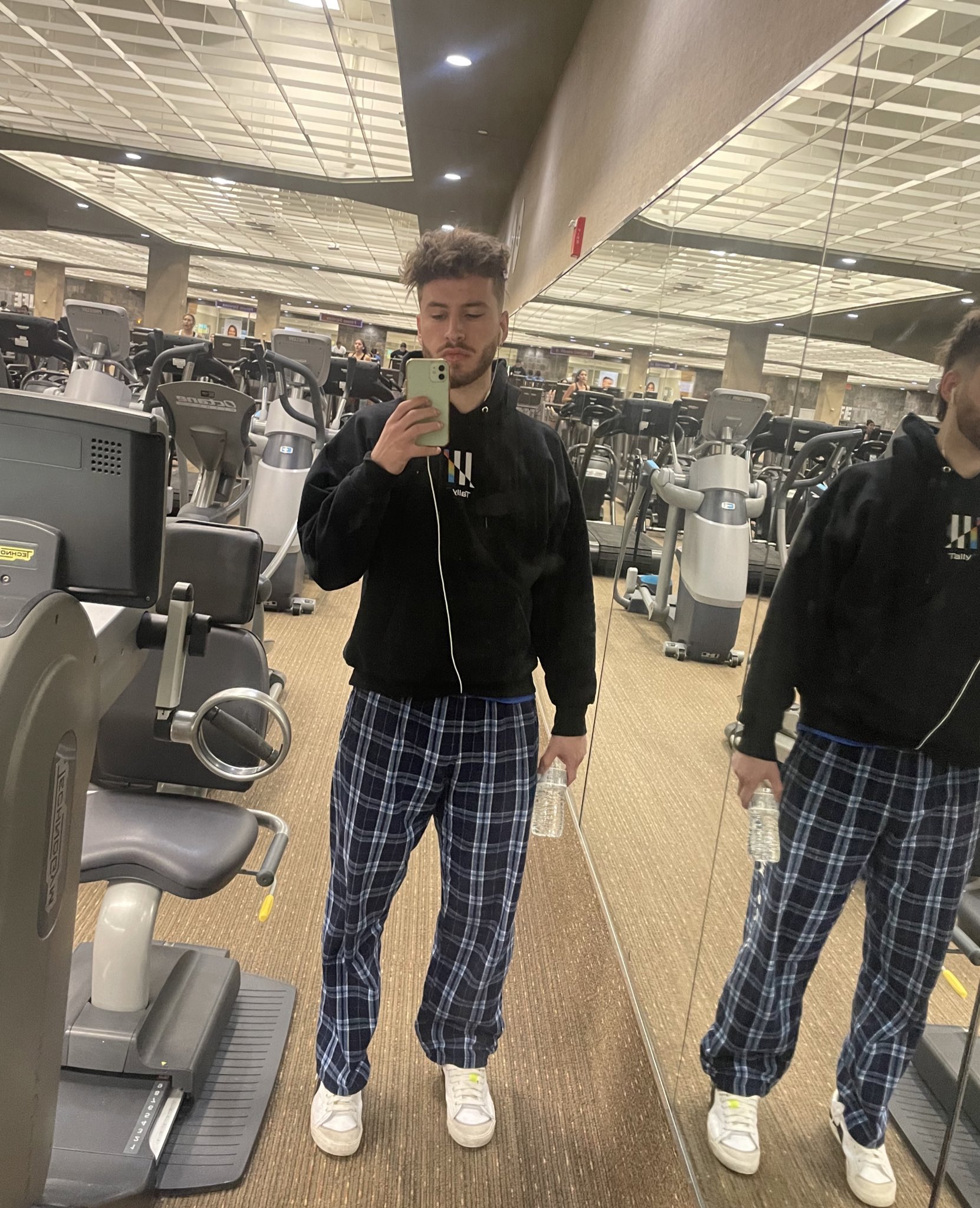 ThreadGuy 👑 on Twitter: "POG (proof of gym) https://t.co/nU6hurD4hm" / Twitter
