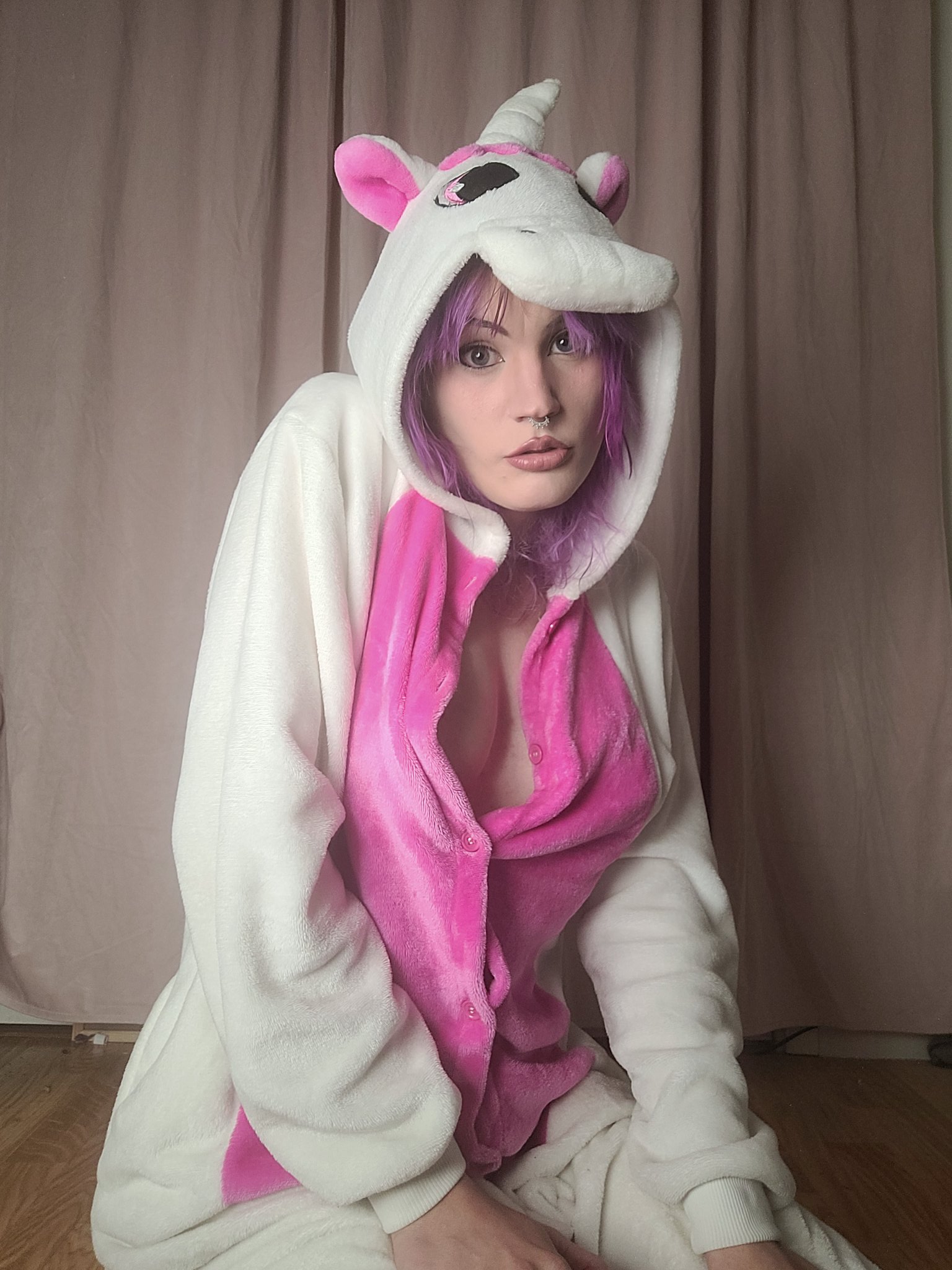 Manic Pixie on Twitter: "It's onesie weather https://t.co/HyD76jiSN3" / Twitter