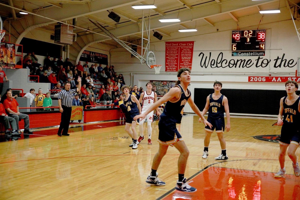 WV Prep Basketball on Twitter: "RT @BryanCanterbur1: Ravenswood’s Matthew Carte hits the magical ...