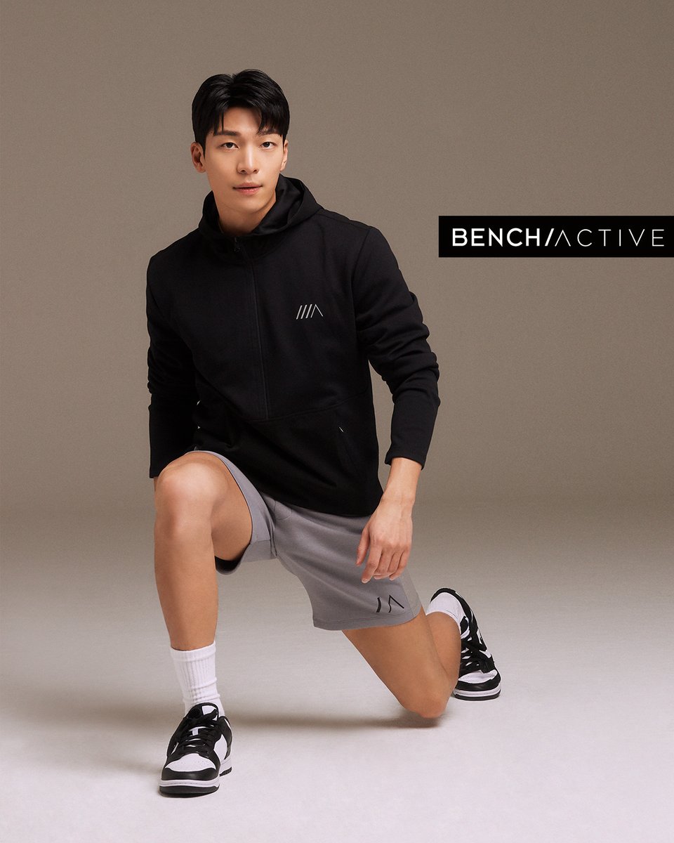 Enter the game wearing your stylish #BenchActive jacket and shorts ...