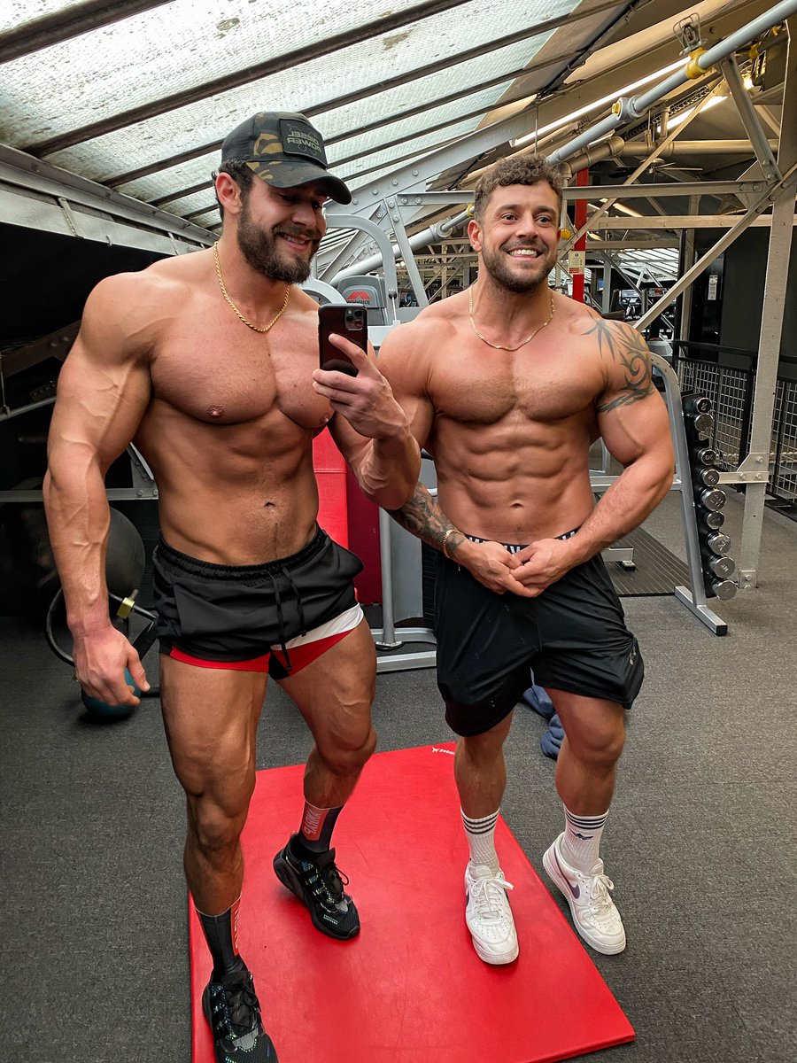 Toey on Twitter: "RT @JamesATkhan: PURE ALPHAS @mastersean23"