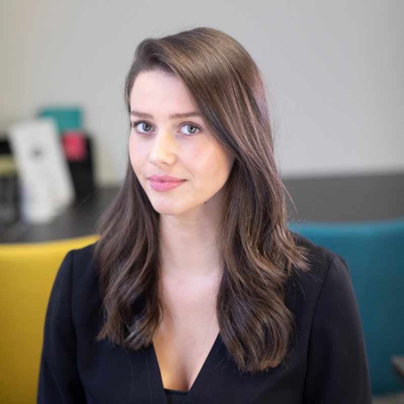 Poslední skaut™ on Twitter: "Politička na středeční večer - Emily Carter-Kandola (29), v ...