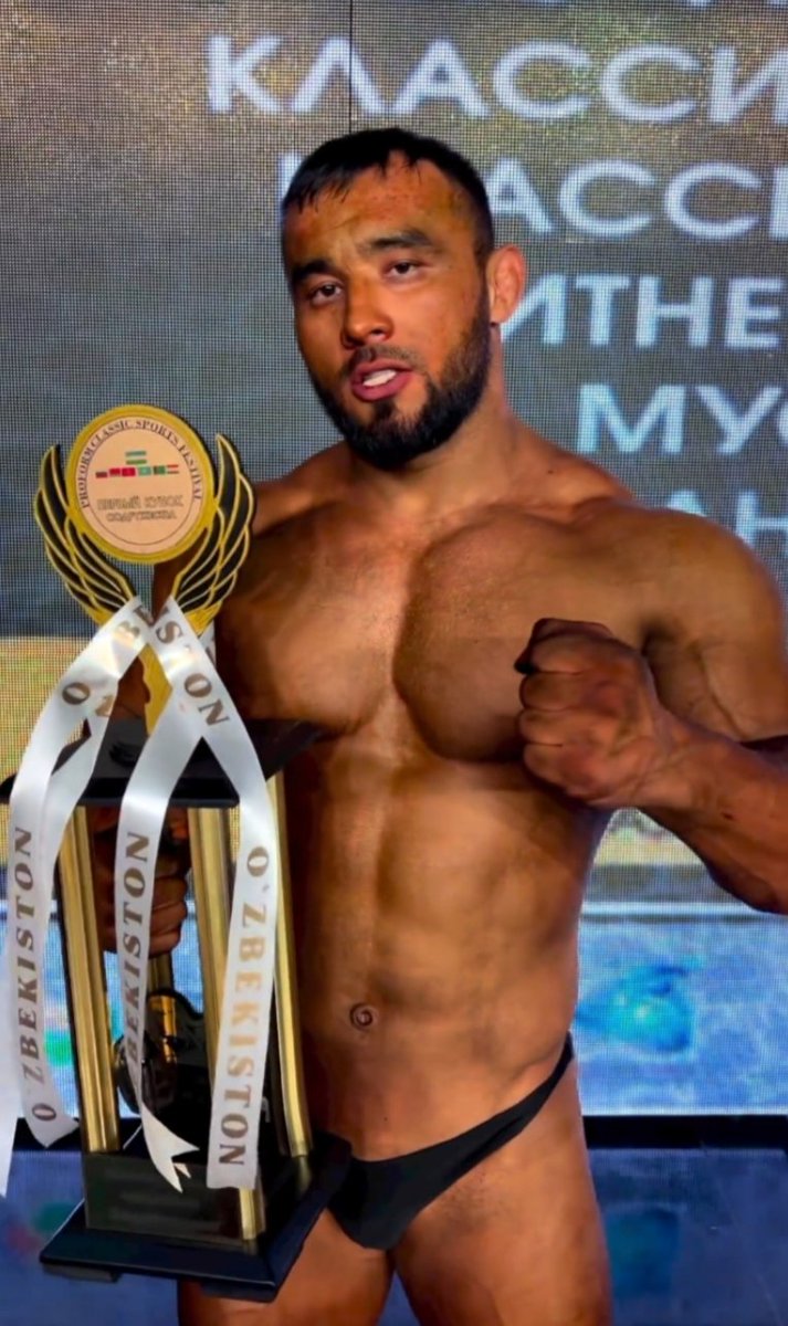 Conan Ballbarian on Twitter: "The Winner of the smallest bulge"