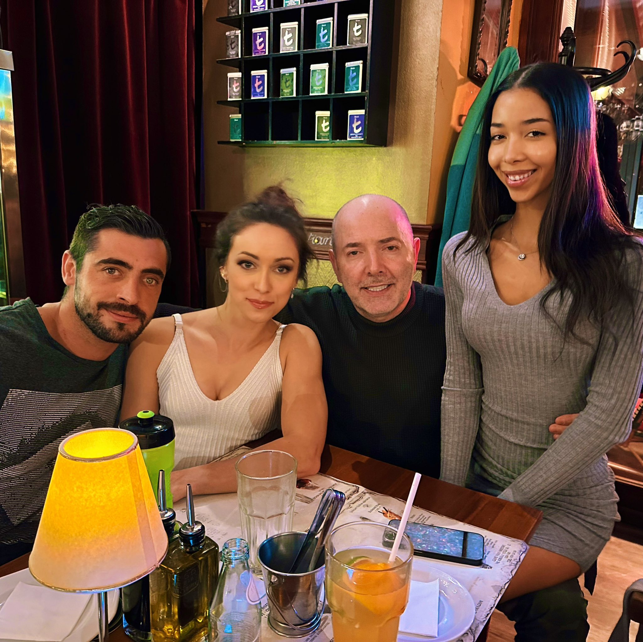 TW Pornstars - 3 pic. Jade Amor 🌹. Twitter. After a wonderful first day in that place, nothing ...