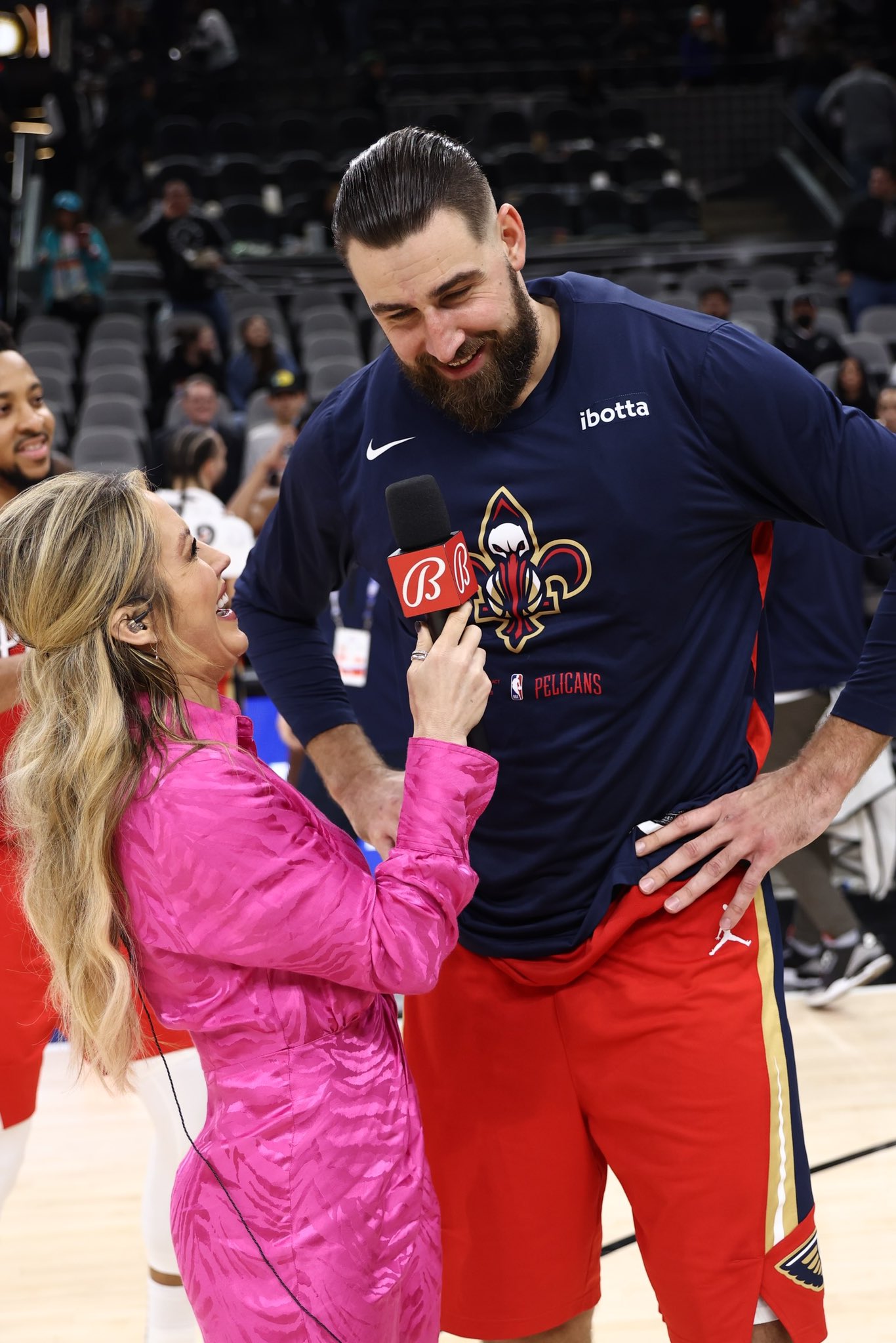 New Orleans Pelicans on Twitter: "All smiles postgame 😀 🎙️: @JenHale504 ...
