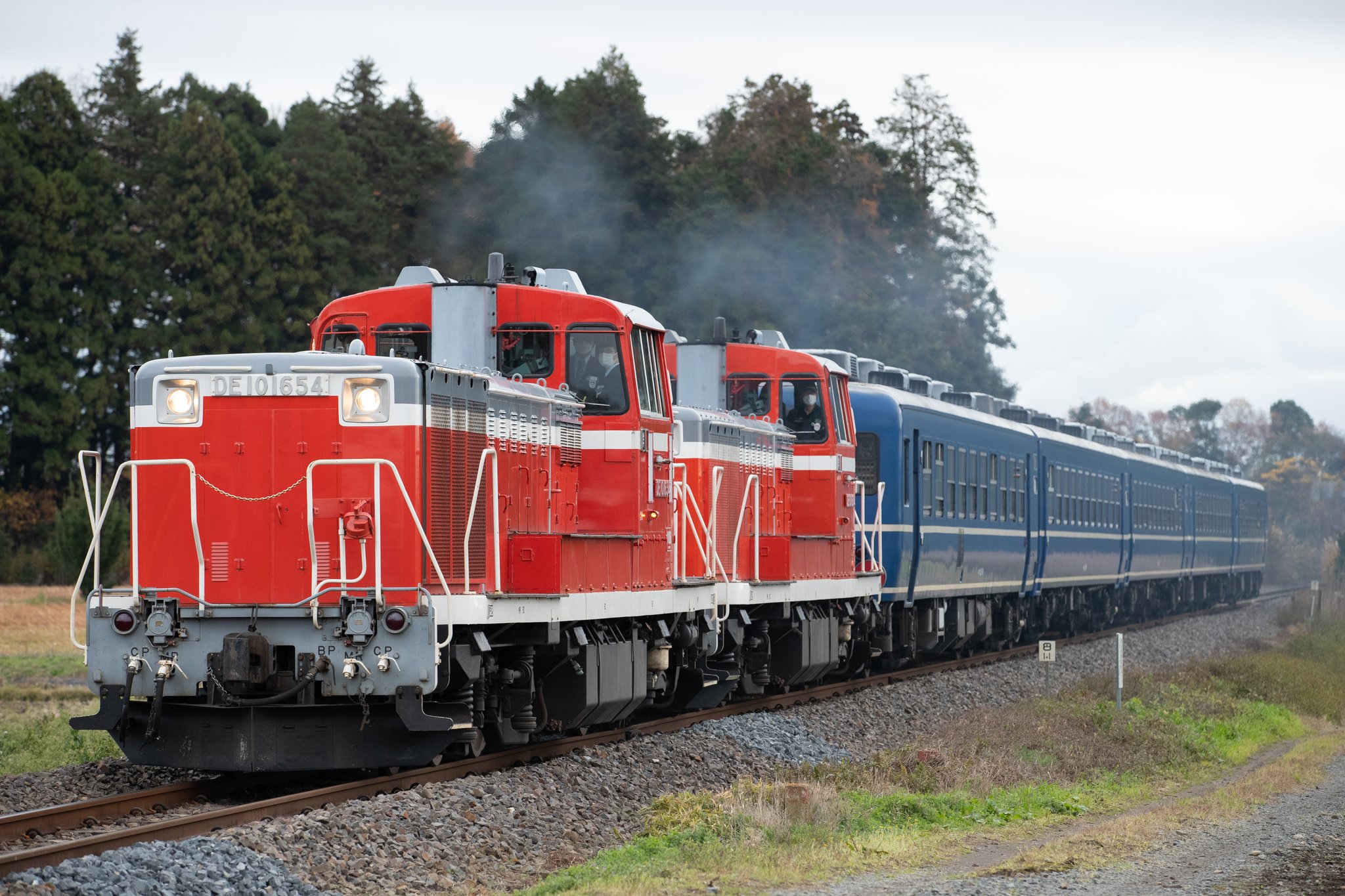 えくぼ on Twitter: "2022.12.3 DLすいぐん 9821ﾚ DE10 1654+DE10 1604+12系5B https://t.co/ByxztXism7" / Twitter