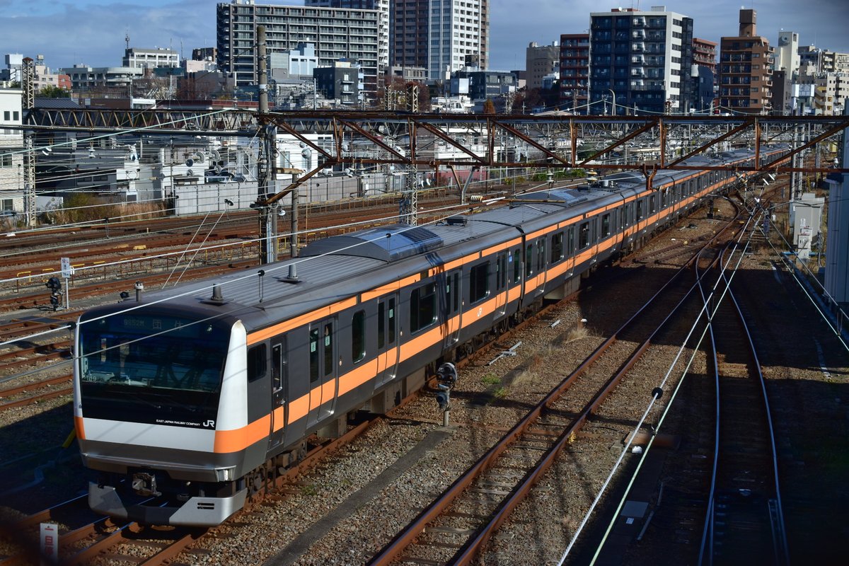 ｻﾝｼｬｲﾝ233 on Twitter: "今日はE233-0の団体表示が見られると聞いて慌てて病院から出撃"