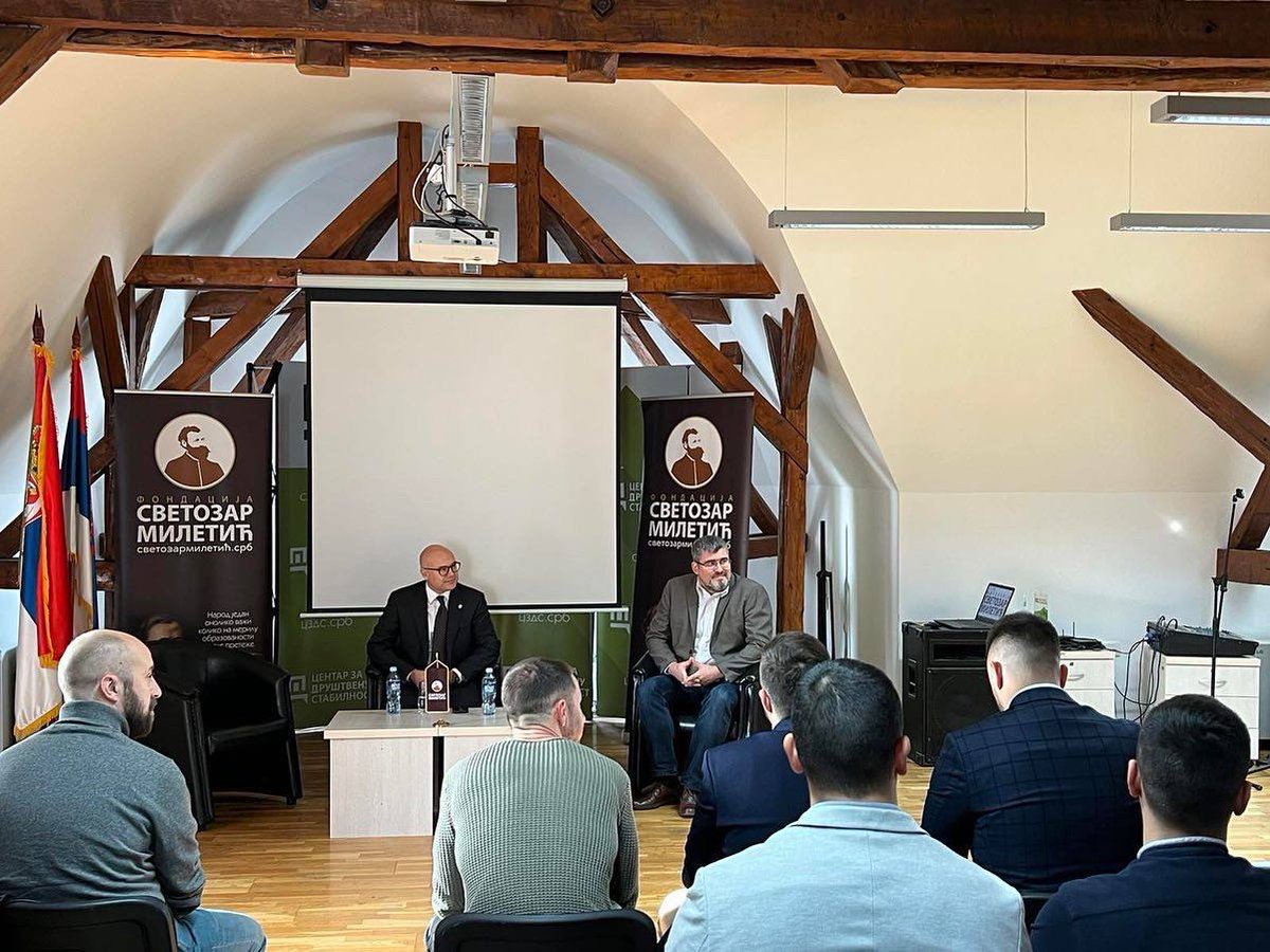 Милош Вучевић On Twitter Било ми је задовољство да данас полазницима 4 генерације Политичке