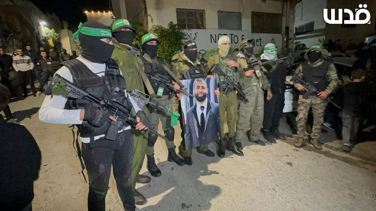 Armed Palestinians militants (Members of Jenin Battalion) marching in ...