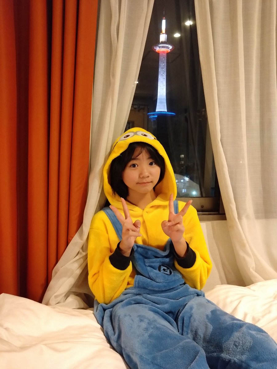 【画像あり】11歳・小6女子、もうすでに大人におっぱいしてる [808139444]