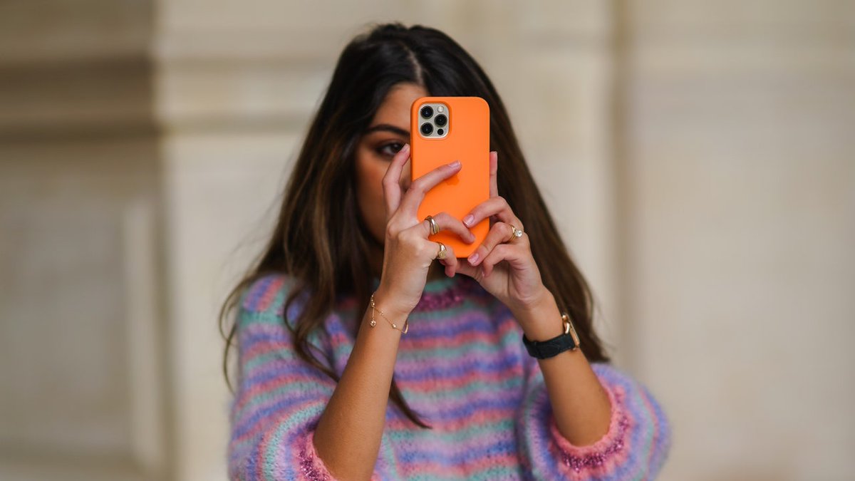 What is an Instagram photo dump? https://t.co/dzoogYD9rZ Vogue Runway ...