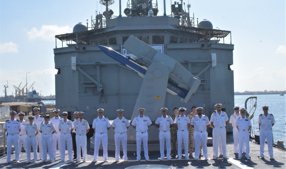 Defensa y Aviación 🇪🇸 on Twitter: "RT @EMADmde: Relevo del mando de la Fuerza de #EUNAVFOR ...