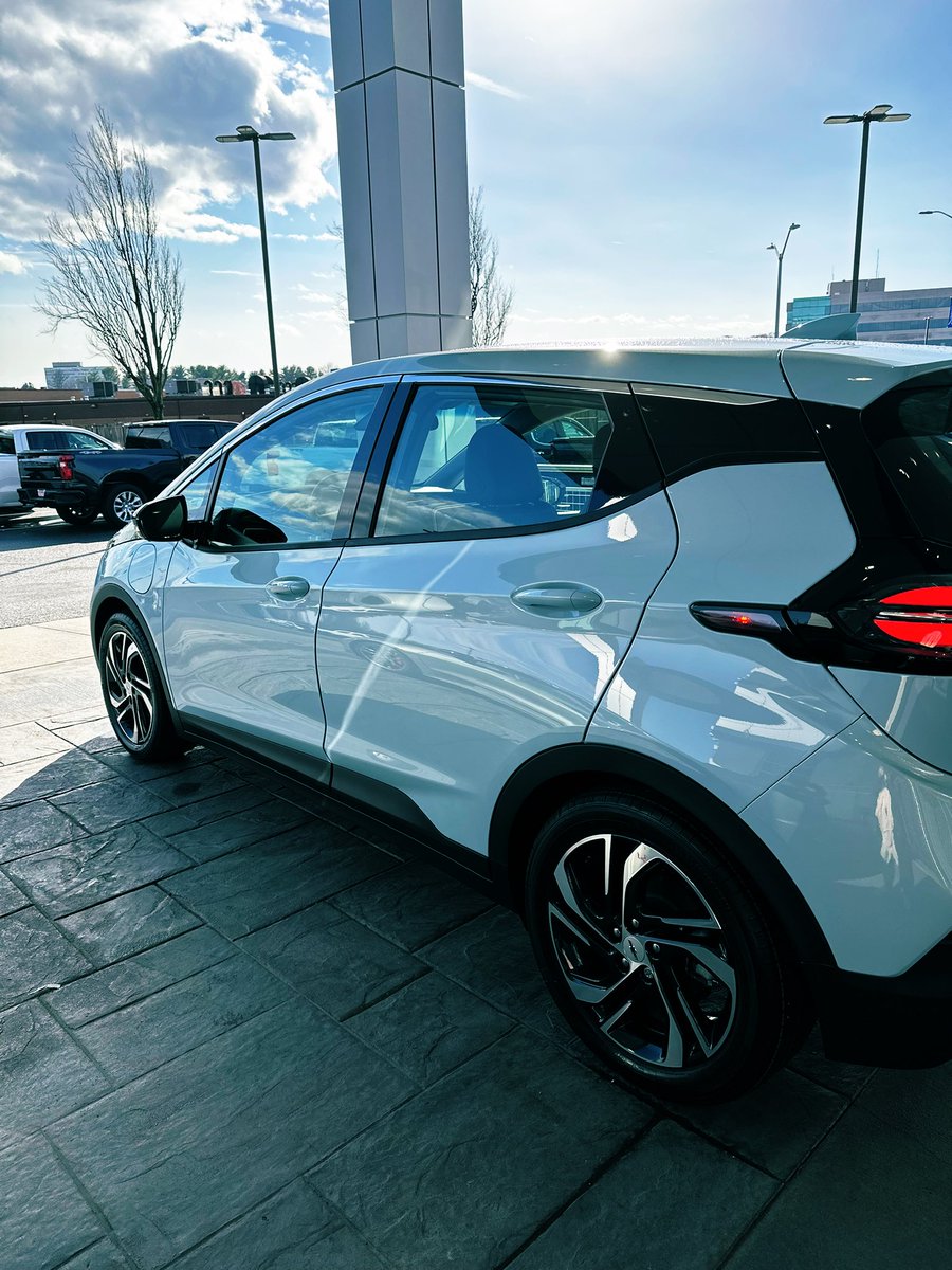 Kara Swisher On Twitter Hey Profgalloway My New Electric Car Is Here