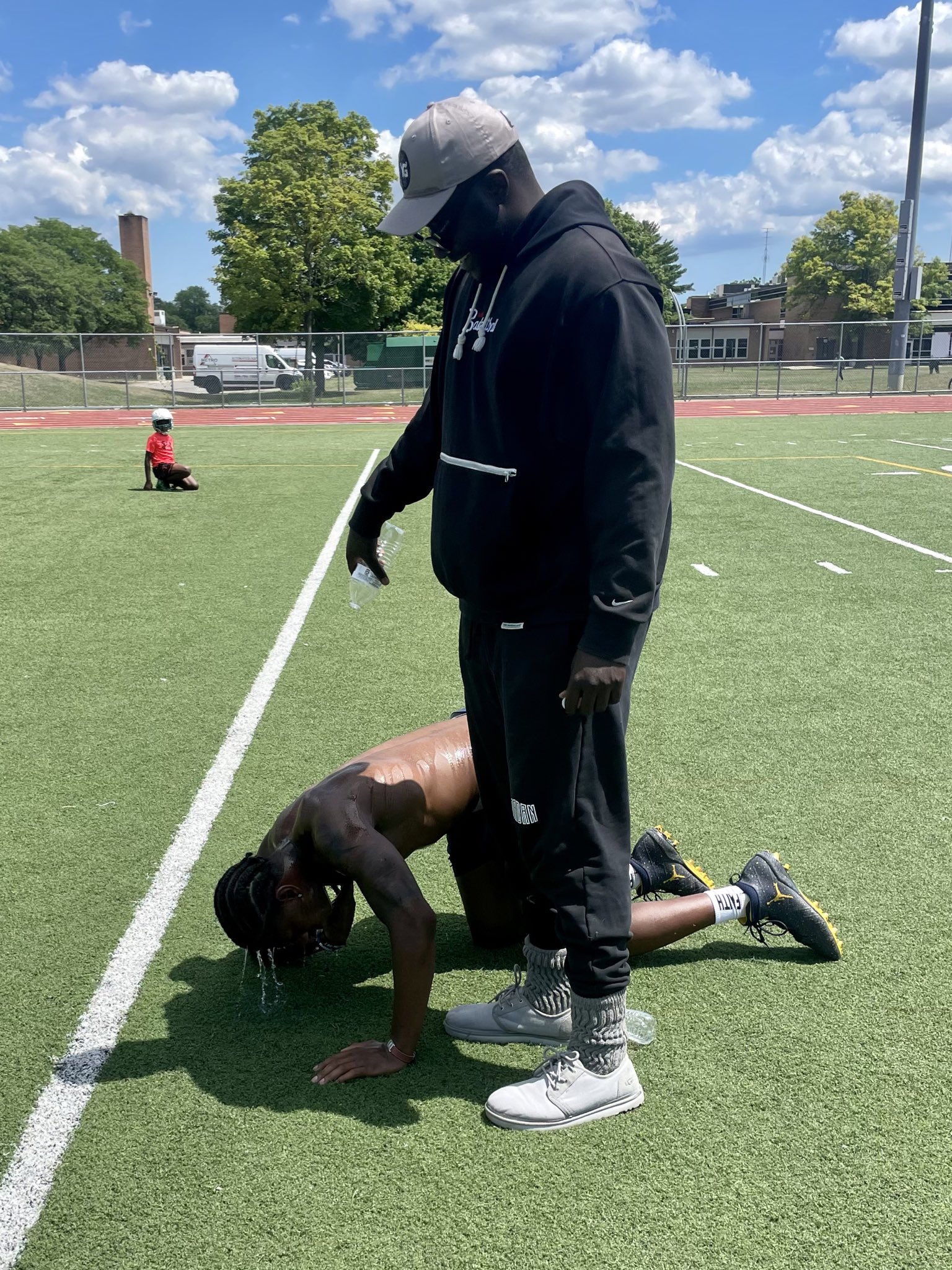 Devin GARDNER on Twitter: "How it started: How it’s going: https://t.co/ONOXPpPBq3" / Twitter