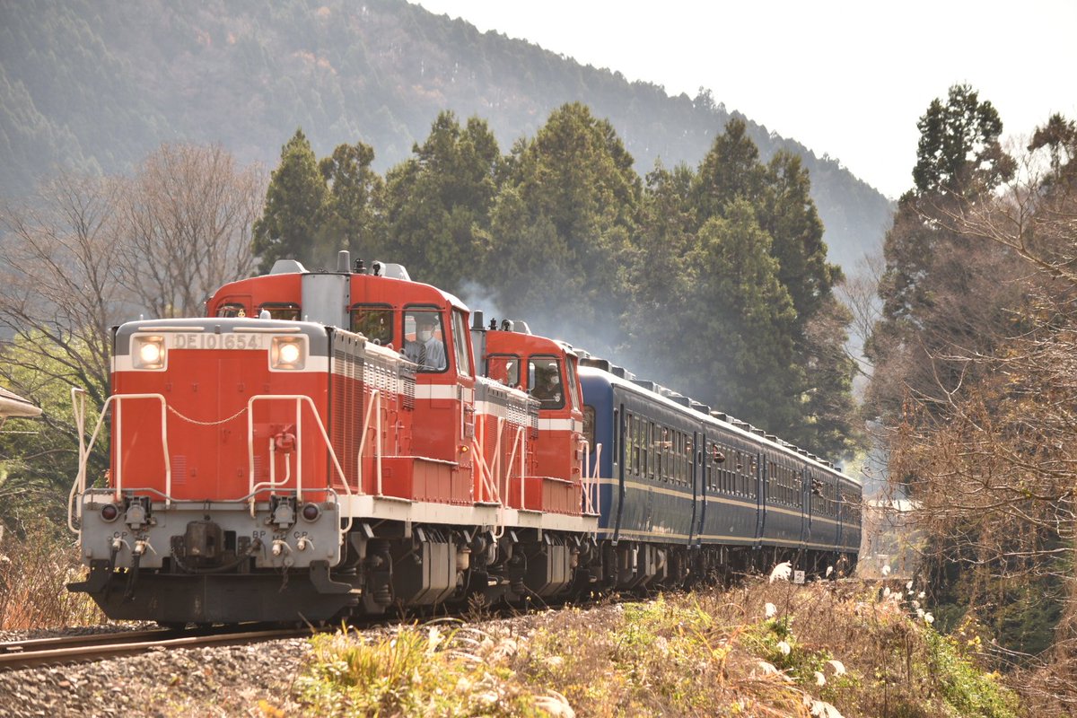 高崎秩父ライン on Twitter: "#撮影報告 22/12/4 快速 DLすいぐん DE10 1654+DE101604+12系5 9821レ ①第二久慈川橋梁（西金～上小川）«11: ...