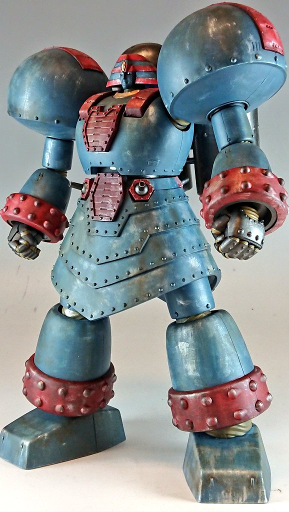 赤坂ナイン on Twitter: "MODEROIDジャイアントロボ、完成しました！ 本体色はミディアムブルーにライトブルー、赤部分はモンザレッドにサーモンピンクを水性塗料で筆塗りしました ...