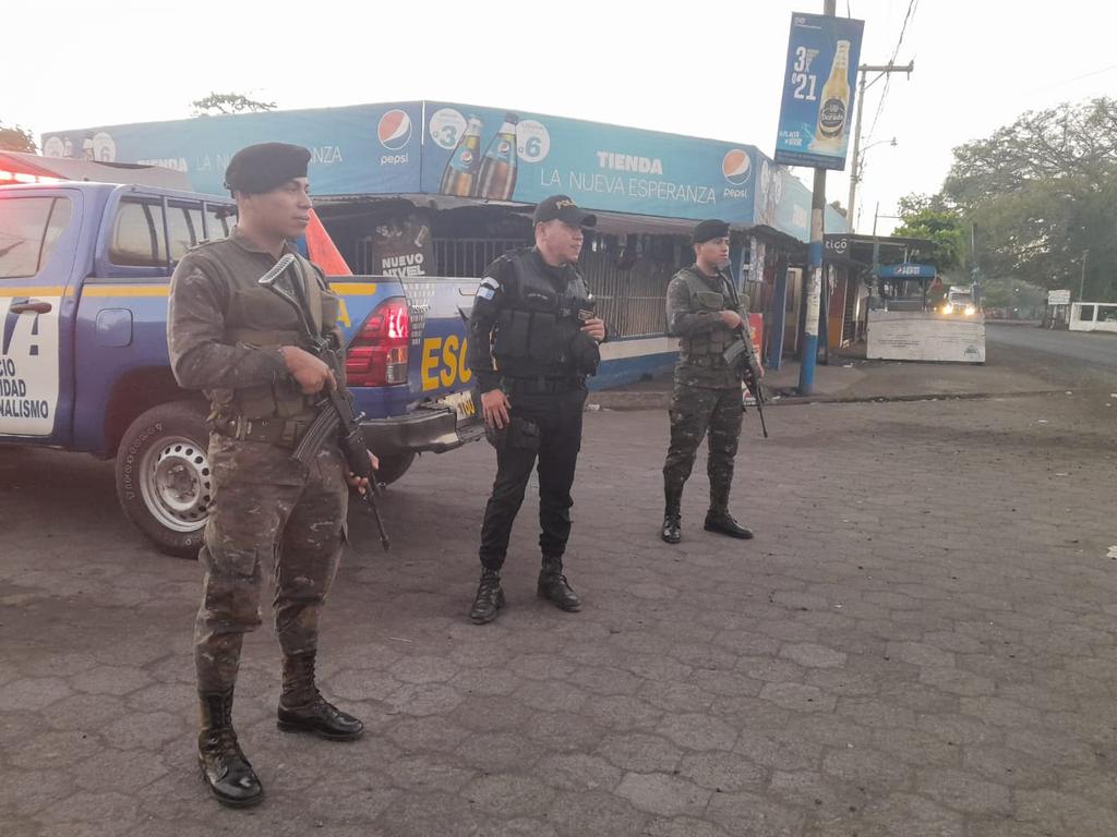 Ejército Guatemala on Twitter: "Brigada de Paracaidistas del #EjércitoGT realiza operaciones ...