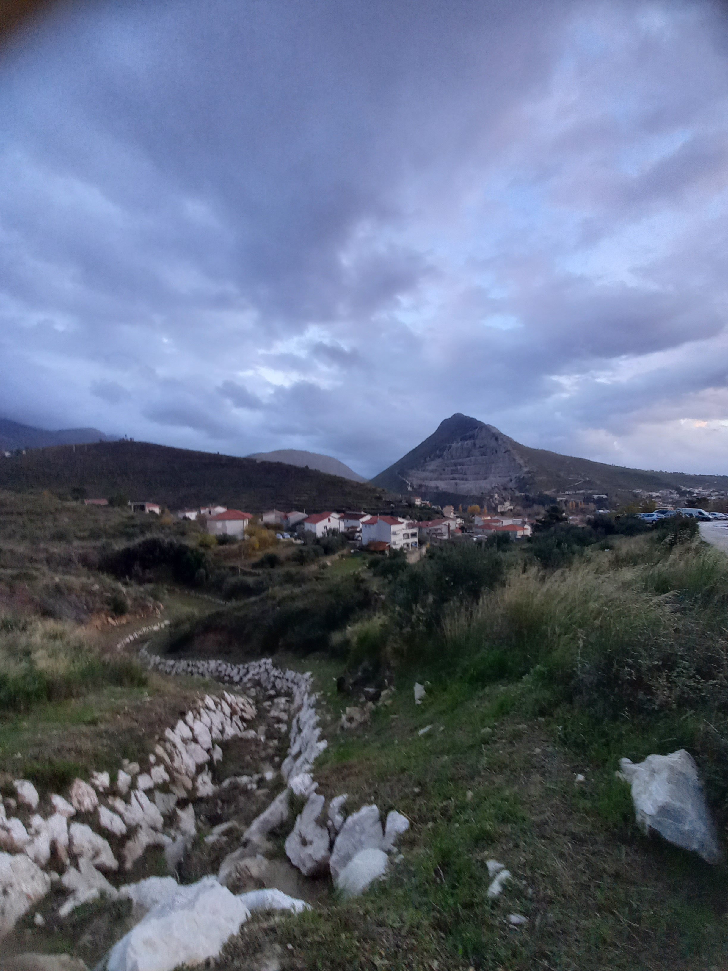 OzY (@OzY37665997) / Twitter