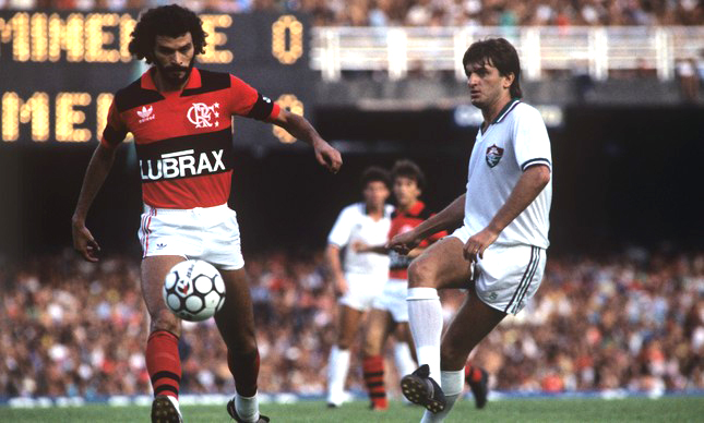 Há 11 anos, em 4/12/2011, falecia Sócrates, um dos maiores jogadores ...