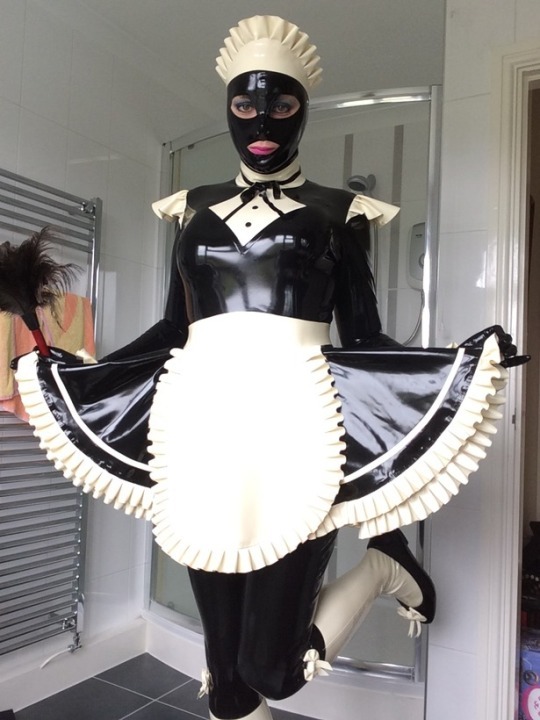 Bdsm Pics On Twitter Heavy Rubber Latex Thread Source Boards