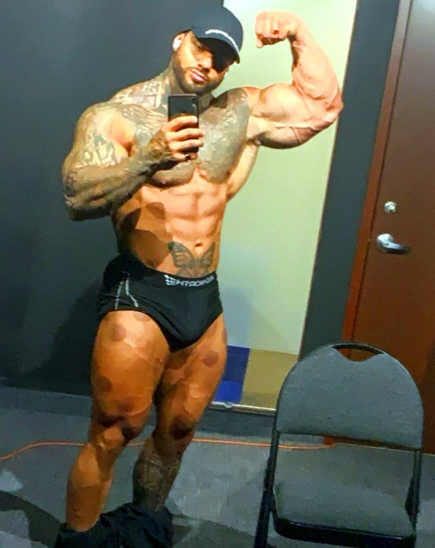 Hot Muscle Studs on Twitter: "https://t.co/hRRf9ZQWsS" / Twitter