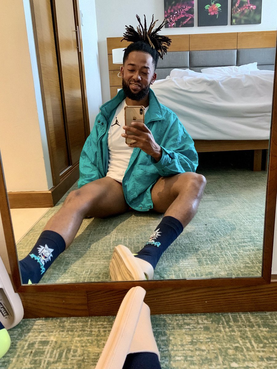 Simphiwe Voughen Minnaar on Twitter: " ️ if u made it out of bed today. Happy new week."