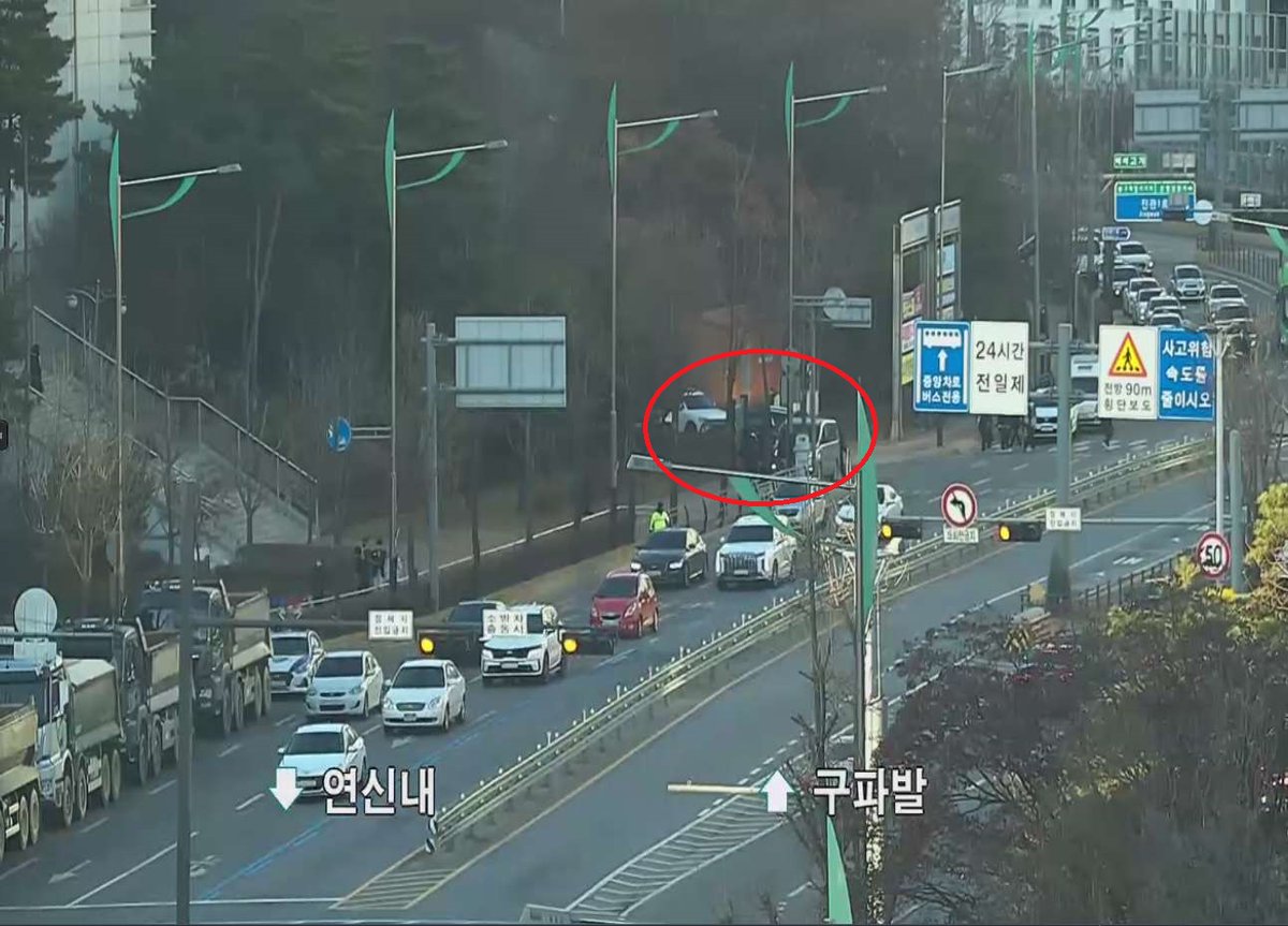 Seoul TOPIS on Twitter: "[16:18] 통일로 (은평성모병원사거리 → 박석고개) 3차로 추돌사고 차량이 이면도로로 이동하였습니다. https ...