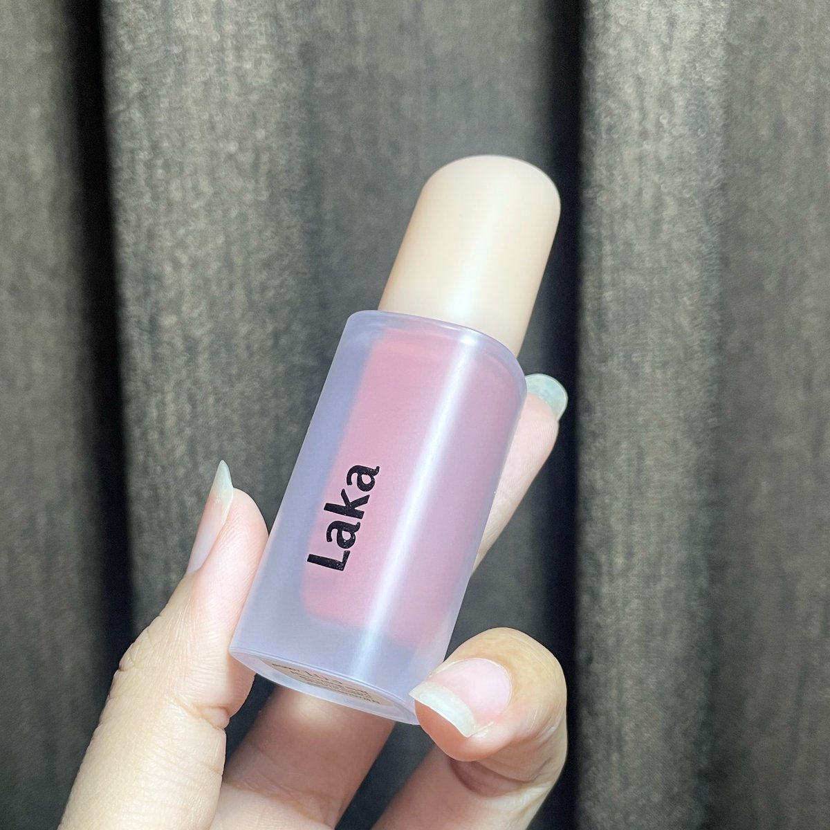 รีวิวเฉยๆ on Twitter: "ทา Laka สี 103 ไปเจอเพื่อนมา ถามกันแทบทุกคนว่าลิปอะไร ปากฉ่ำแบบส๊วย! นาง ...