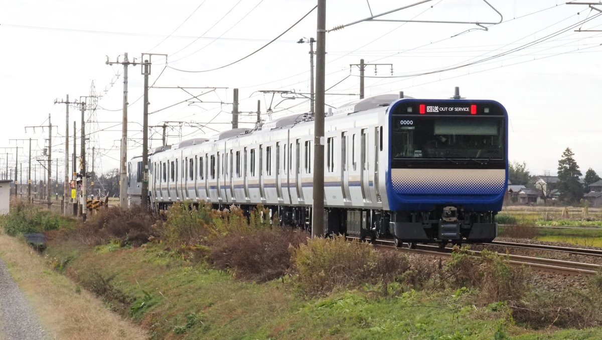 クロテツ007 on Twitter: "12月06日(火)、上り配給列車 。EF64-1031牽引、E235系 横ｸﾗ J-19編成。J-TREC新津を12/1(木)に出場。越後石山から大船 ...