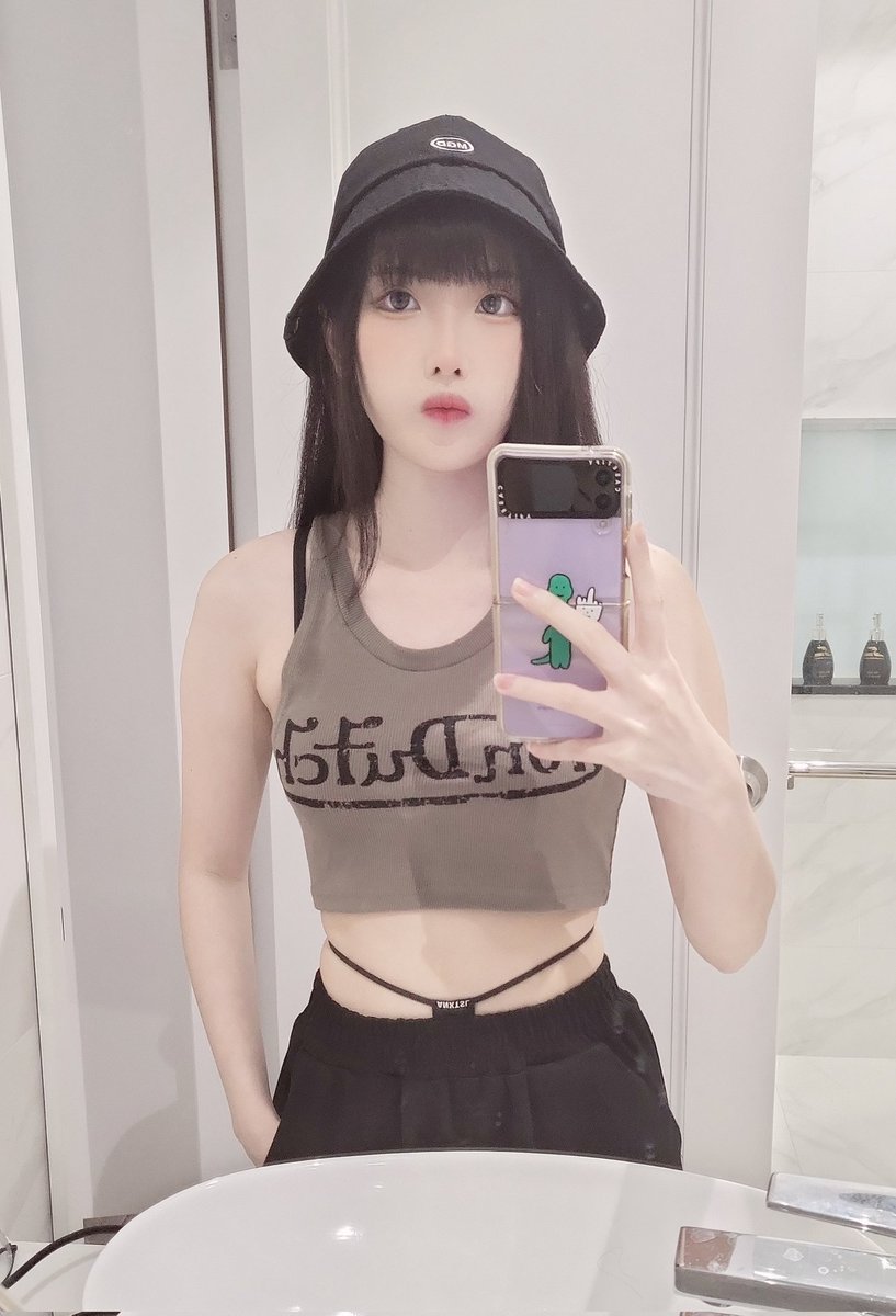 KIYO💜@SGCC🇸🇬 on Twitter: "bonus hat"