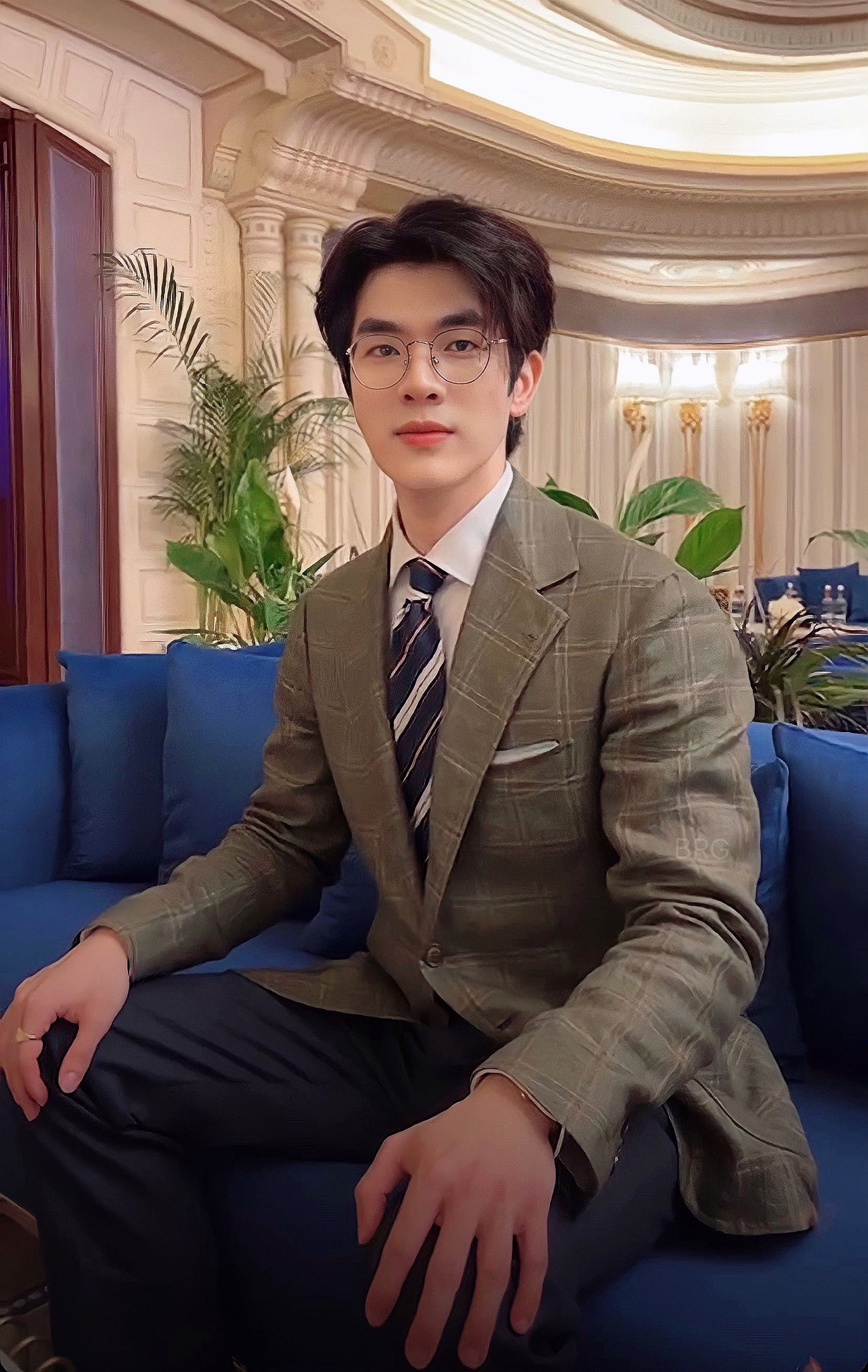 BRG ♡ on Twitter: "Stand by หล่อ #MilePhakphum : edit by me 😯 https://t.co/OOkFJB3ai6" / Twitter