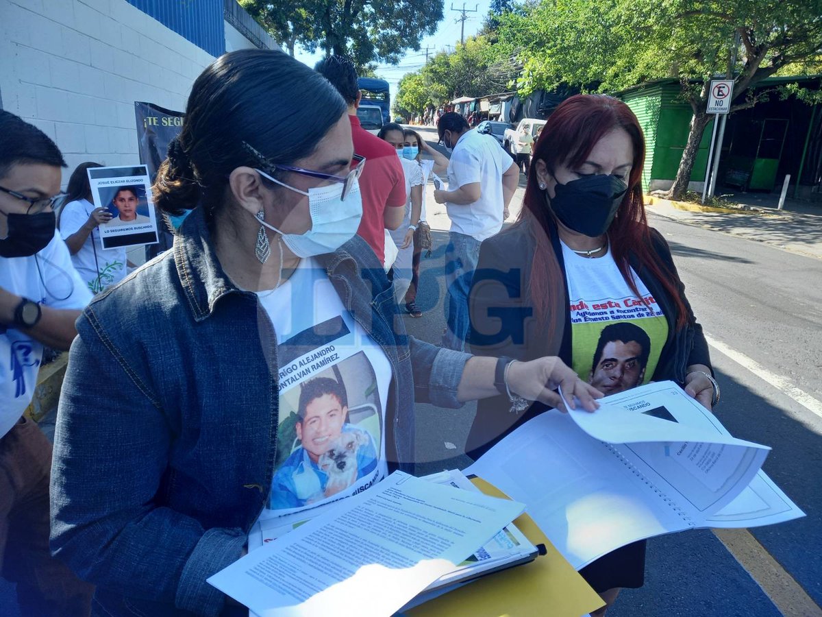 Un álbum fotográfico de personas desaparecidas en El Salvador fue ...