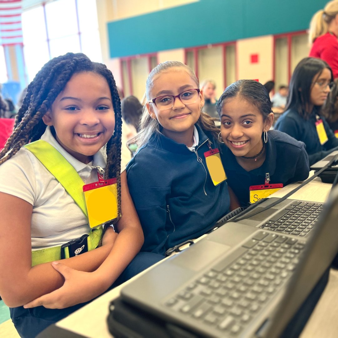 Students around the world are having a blast trying an Hour of Code during #CSEdWeek this week ...