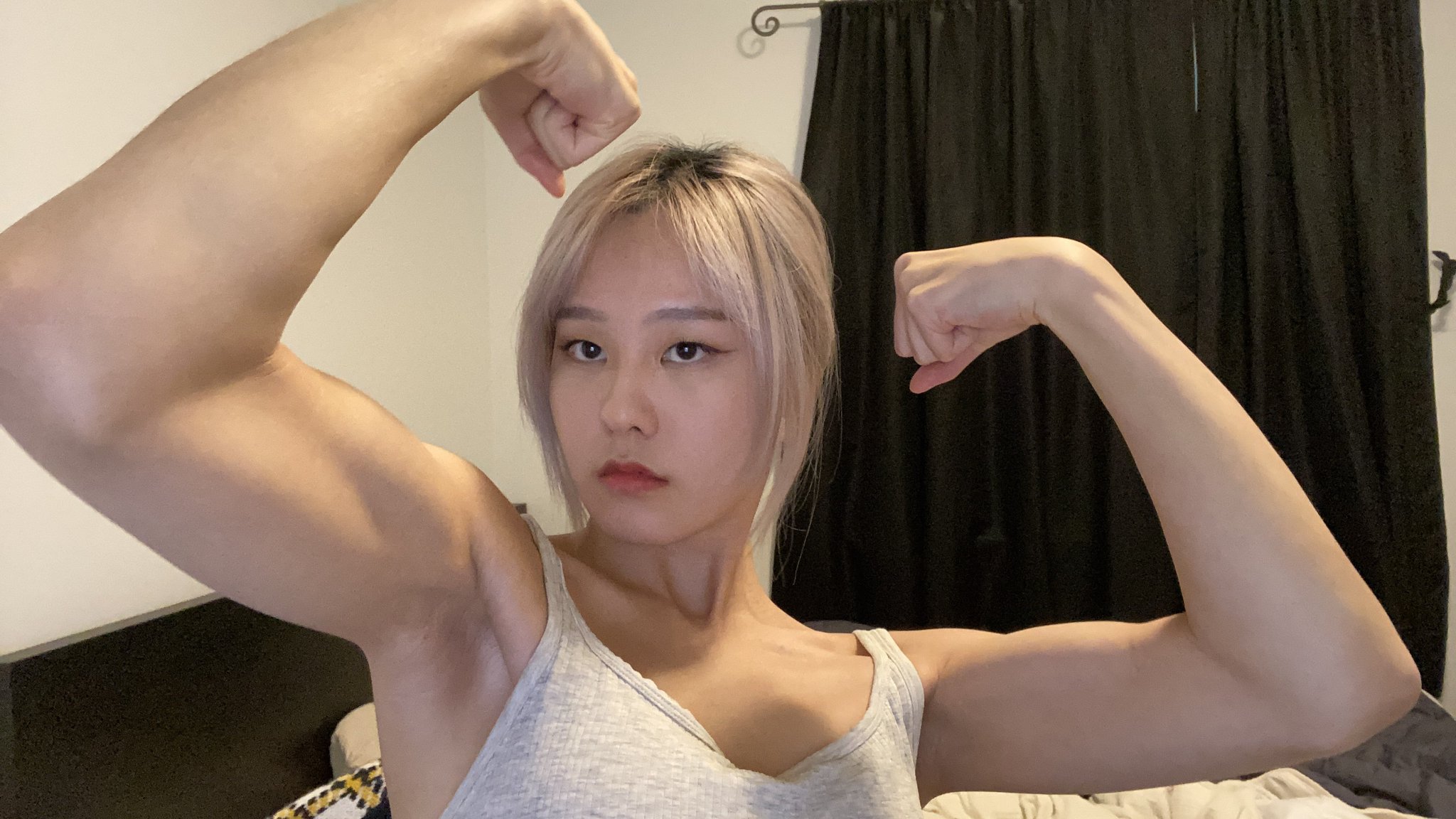 daph on Twitter: "yea i lift the mouse every day https://t.co/MEgYTlM9nj" / Twitter