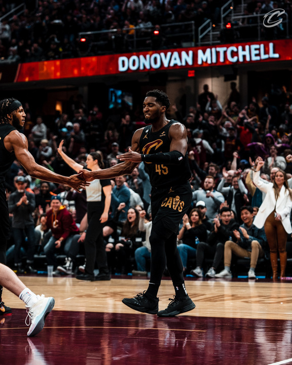 Cleveland Cavaliers on Twitter: "CAVS WIN #LetEmKnow https://t.co/yjTh9bbmGD" / Twitter