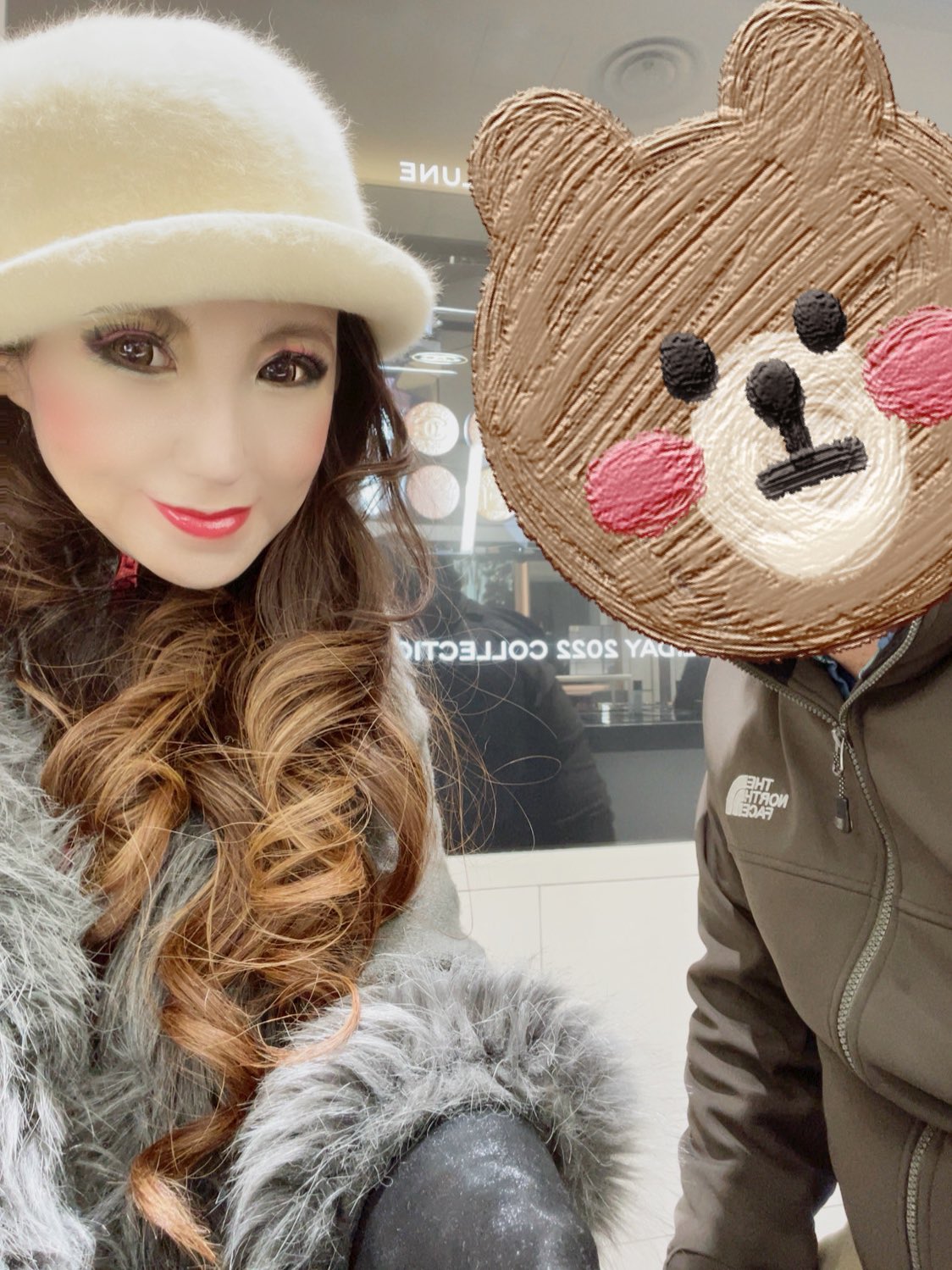 華乃 女王様🌹🐝Mistress Kano.. on Twitter: "デートコースで奴隷ちゃんとショッピングデートなう。 https://t.co/75PJtALWe1" / Twitter