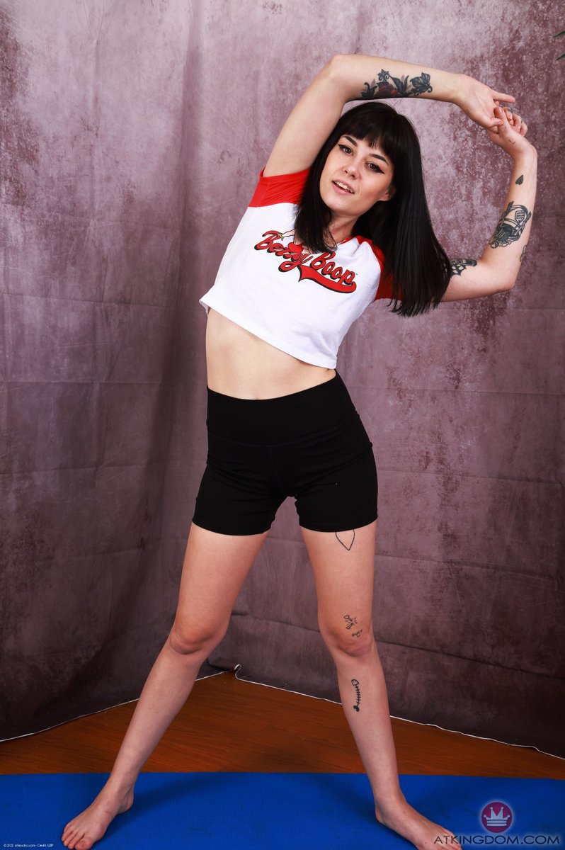 Babesource 🍆 On Twitter Nova Vixen Atk Galleria Babesource