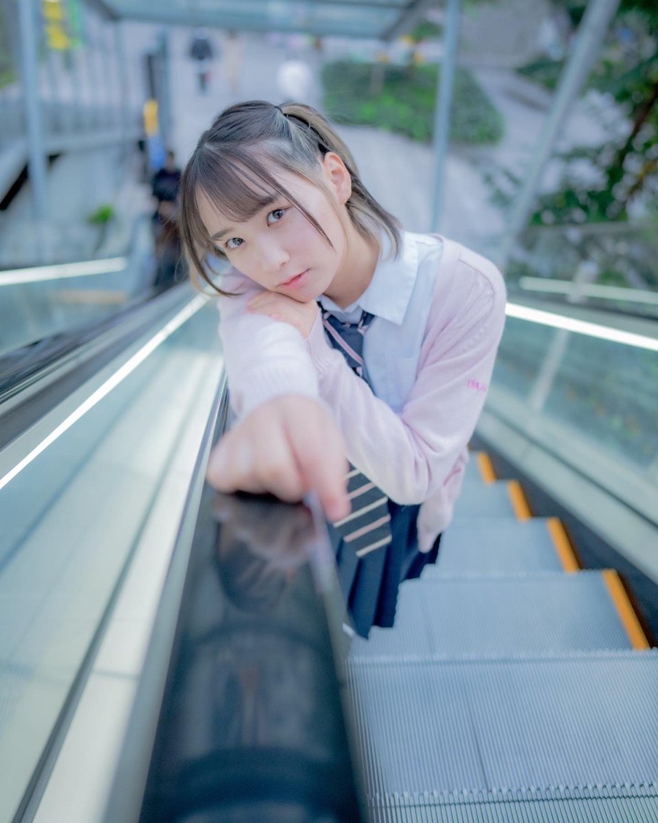 Gramov【公式】 On Twitter 今回のプレゼント企画提供はグラビア・着エロ制作チームの【制服fragment Seifukufrg 】さんです