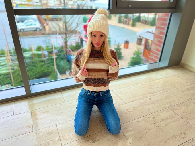 TW Pornstars - Kaira Kampen. The most retweeted pictures and videos for the year. Page 2