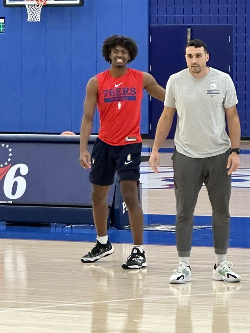 76ers’ Tyrese Maxey Debuts New Hair and Receives Injury Update