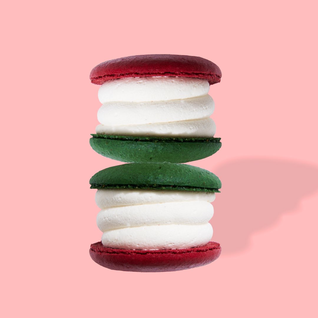 CursedFangirls★彡 on Twitter: "RT @souri_bkk: Our Frosted Wild Berry macaron is here just in time ...